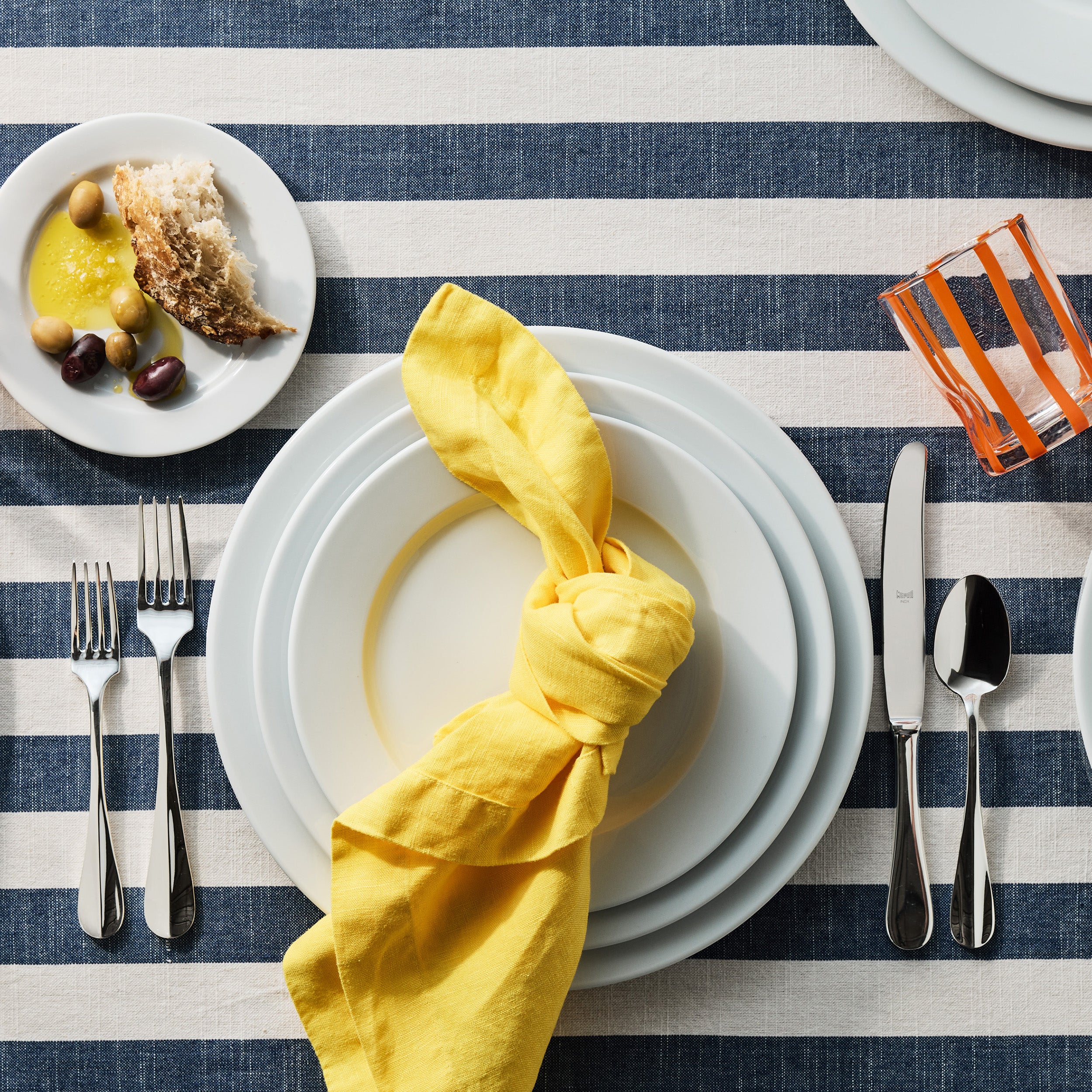 Luxury Tableware: High-End Dinnerware & Flatware - Hudson Grace