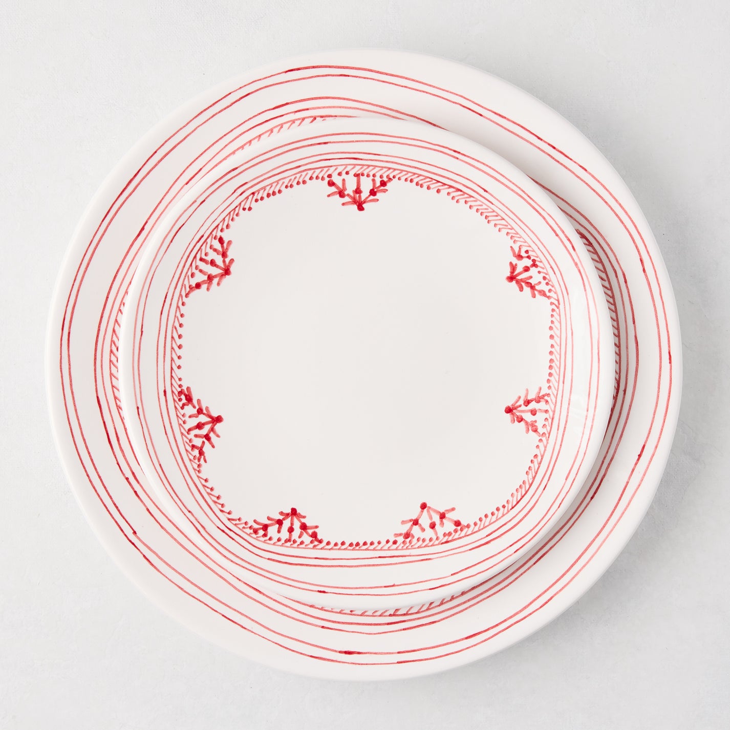Peter Dunham + Hudson Grace Red Fez Hand-Painted Border Dinner Plate ...