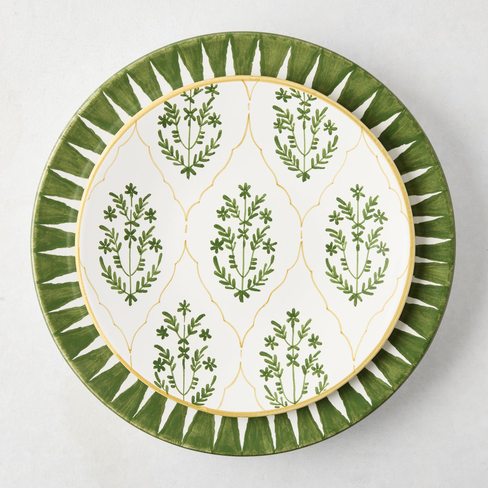 Peter Dunham + Hudson Grace Olive Green Hand-Painted Sunburst Dinner P ...